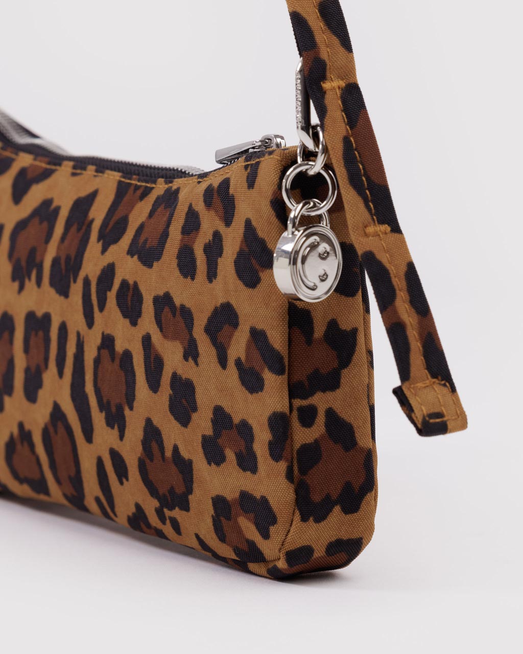 Nylon Pochette - Leopard – ban.do