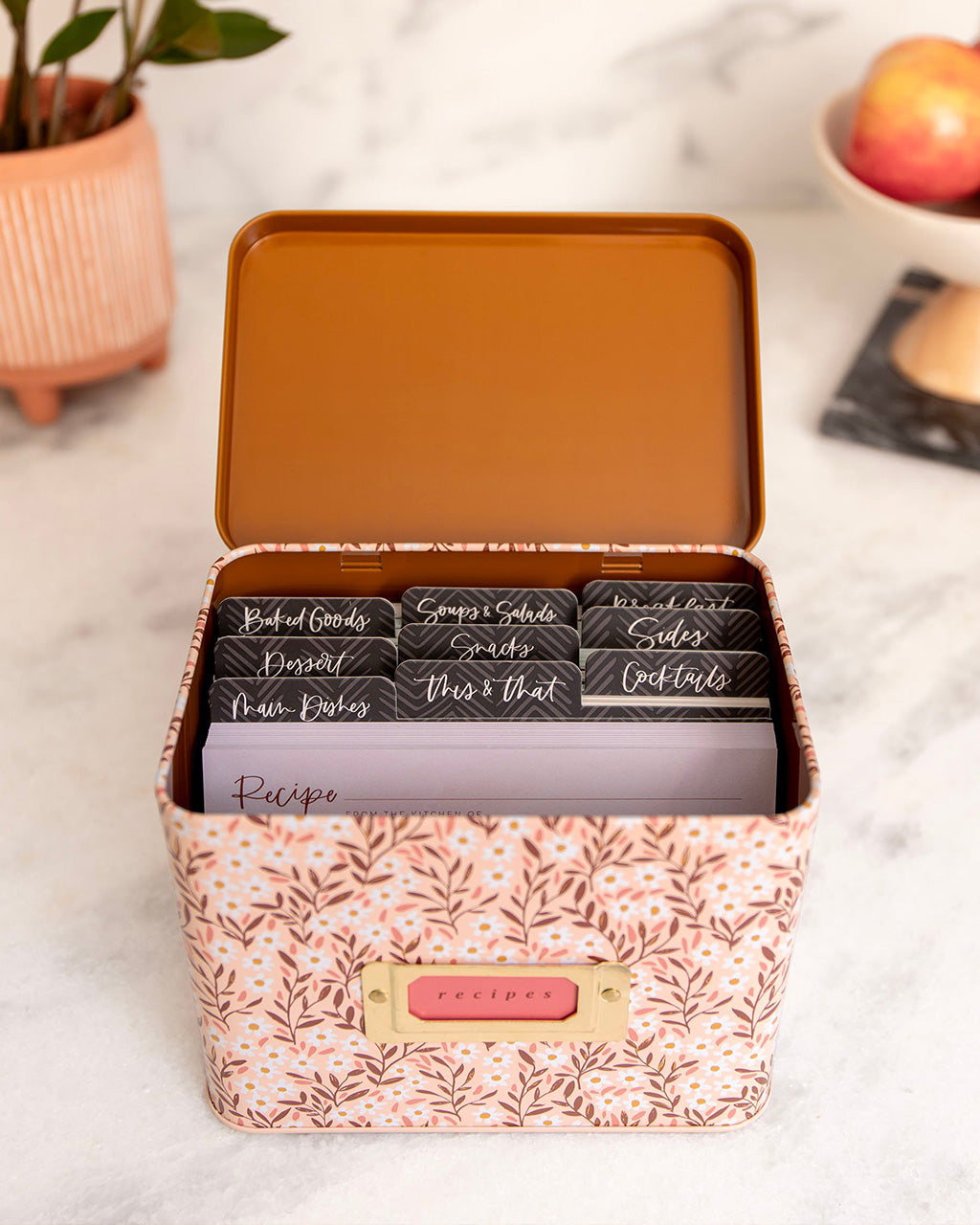 Pink Daisy Tin Recipe Box – ban.do