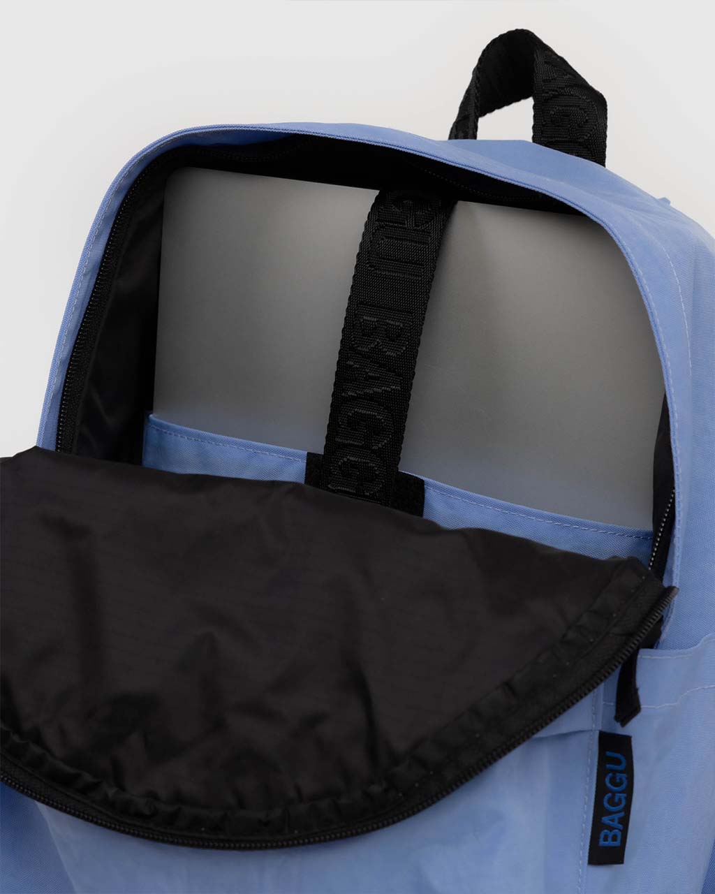 Medium Nylon Backpack - Cornflower – ban.do