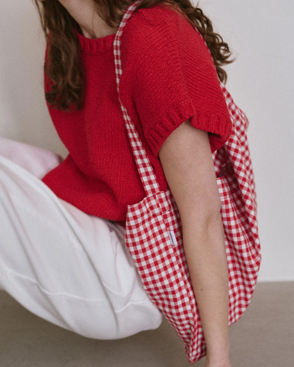 Happy Carry Bag - Red Gingham – ban.do